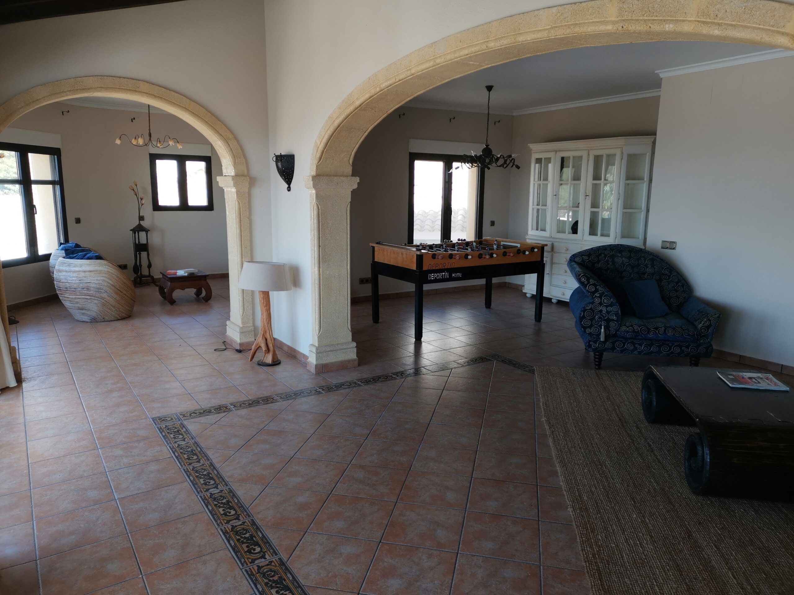 linker woonkamer overzicht - PlusVillas